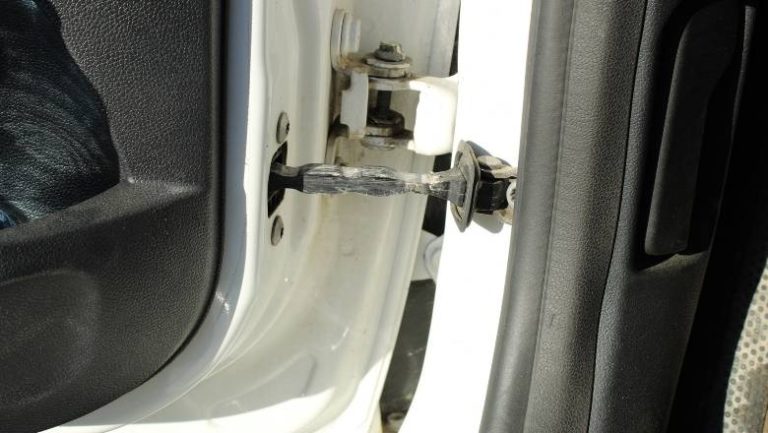 How To Clean Car Door Jambs From Dirt and Dust
